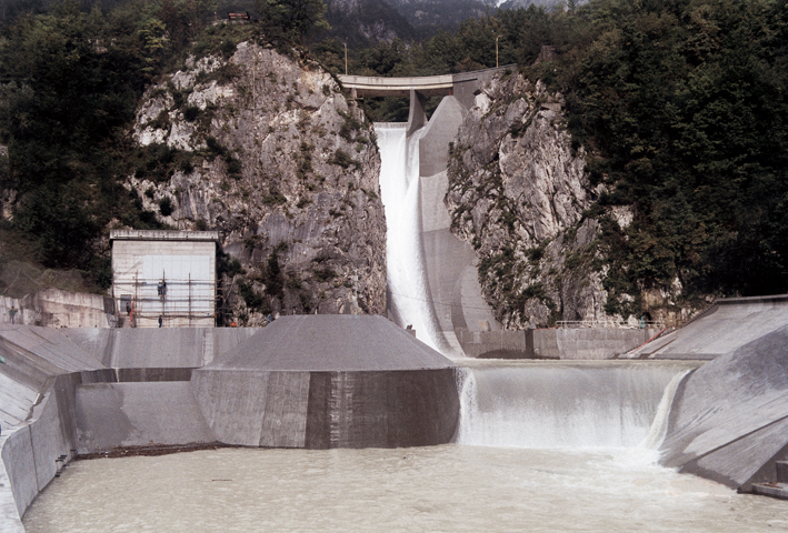 Staudamm Moste - Fluss Save, Slowenien | Schomburg